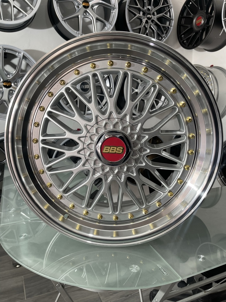 JUEGO DE RINES 20"X8.5"/9.5" 5-112/5-120 TIPO BBS RS | RUSH